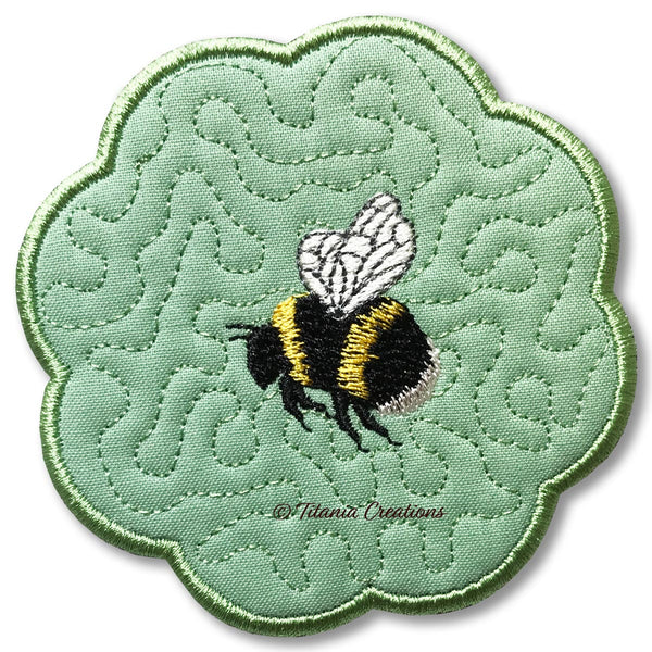 ITH Bumble Bee Mat 4x4 - Titania Creations